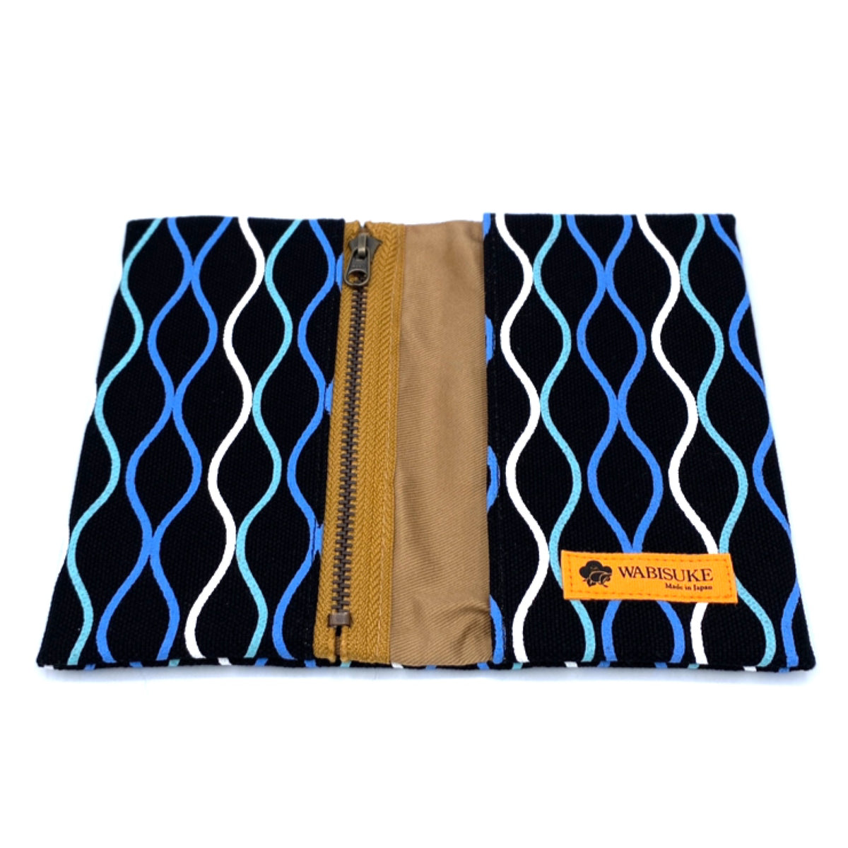 Tachiwaku pattern passport case | Traditional patterns and travel ...